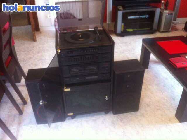VENDO CADENA MUSICAL Y 2 ALTAVOCES 3 4W - Equipos de sonido