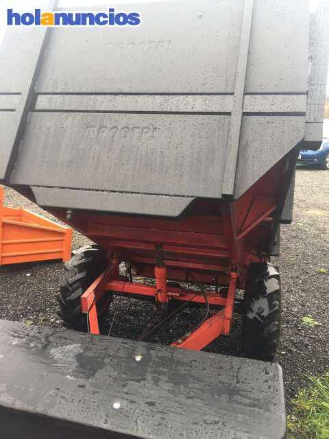 LANDER 214 - REMOLQUE CON TRACCION 14 CV - Maquinaria agrícola