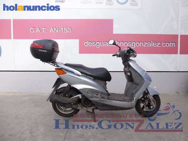 YAMAHA - CYGNUS X 125 2 - Scooters