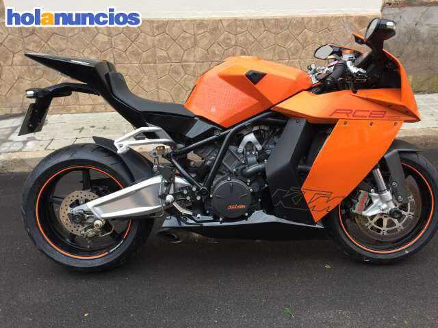 KTM - RC8 2 - Motos de carretera