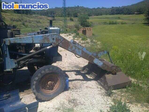 TRACTOR EBRO 470 PALA AVERIA DESGUACE REPARACIÓN - Maquinaria agrícola