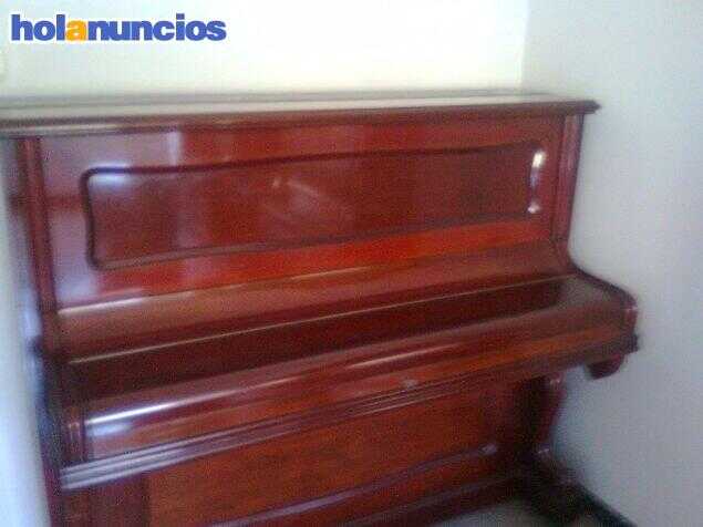 PIANO DE PARED R& MARISTANY - Pianos y teclados
