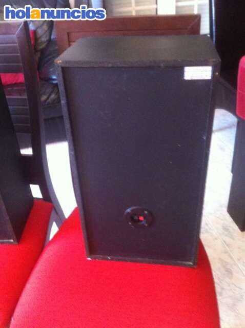 VENDO CADENA MUSICAL Y 2 ALTAVOCES 3 4W - Equipos de sonido